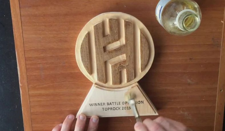 6 Different Ways To Make A Trophy | Be-cu.com