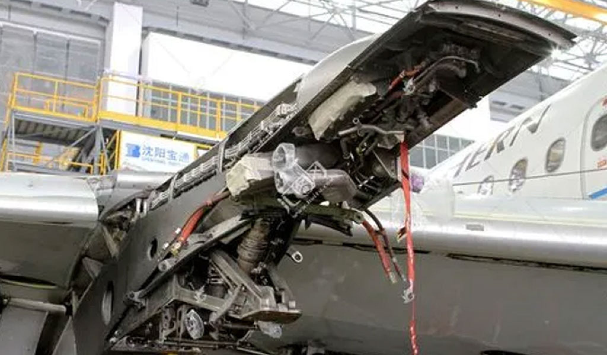 Top 20 CNC Machined Components for Airplanes | Be-cu.com