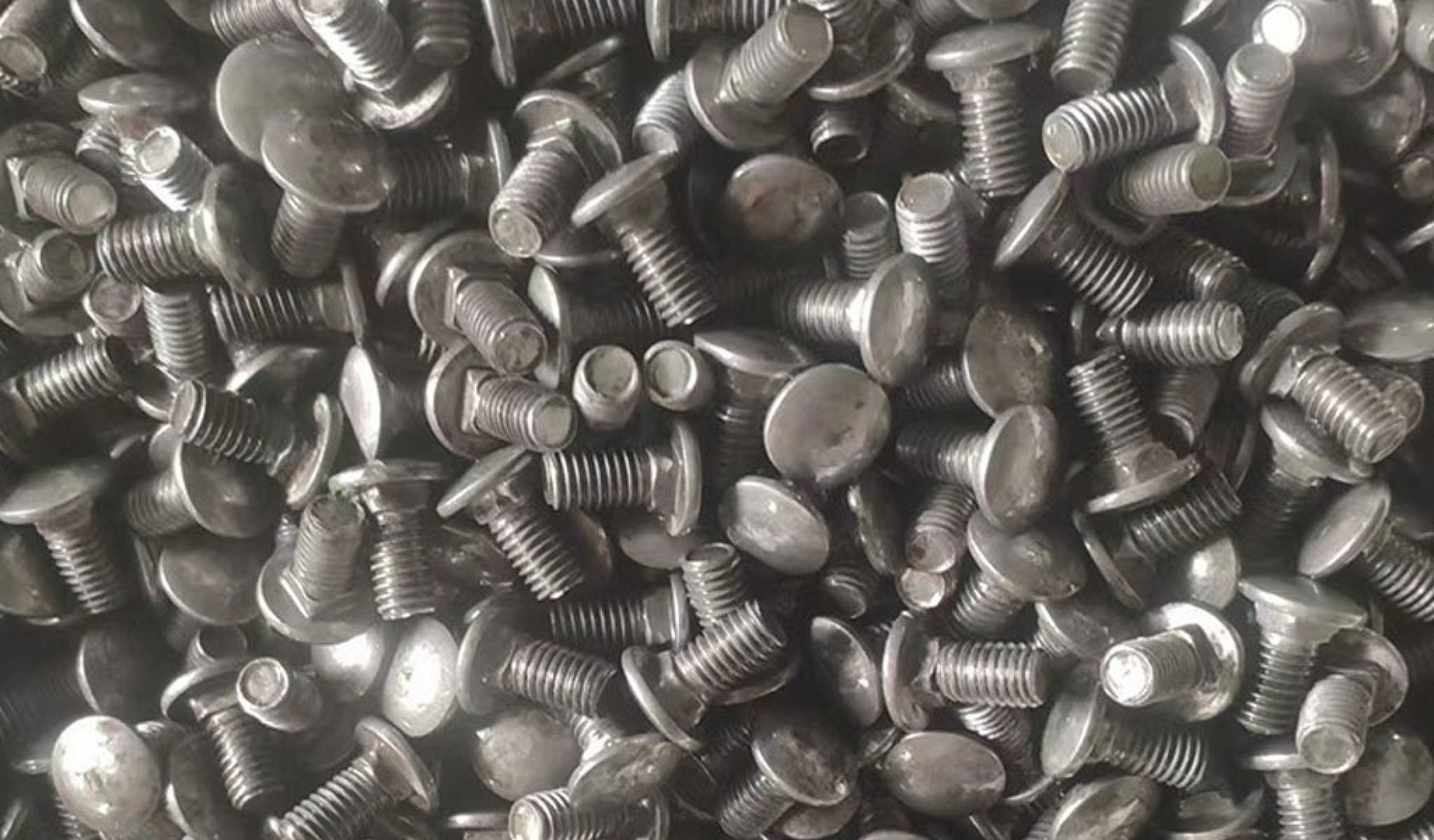 What Is Carriage Bolt, Dimensions, Types, Grades, Torque, Uses, vs Lag ...